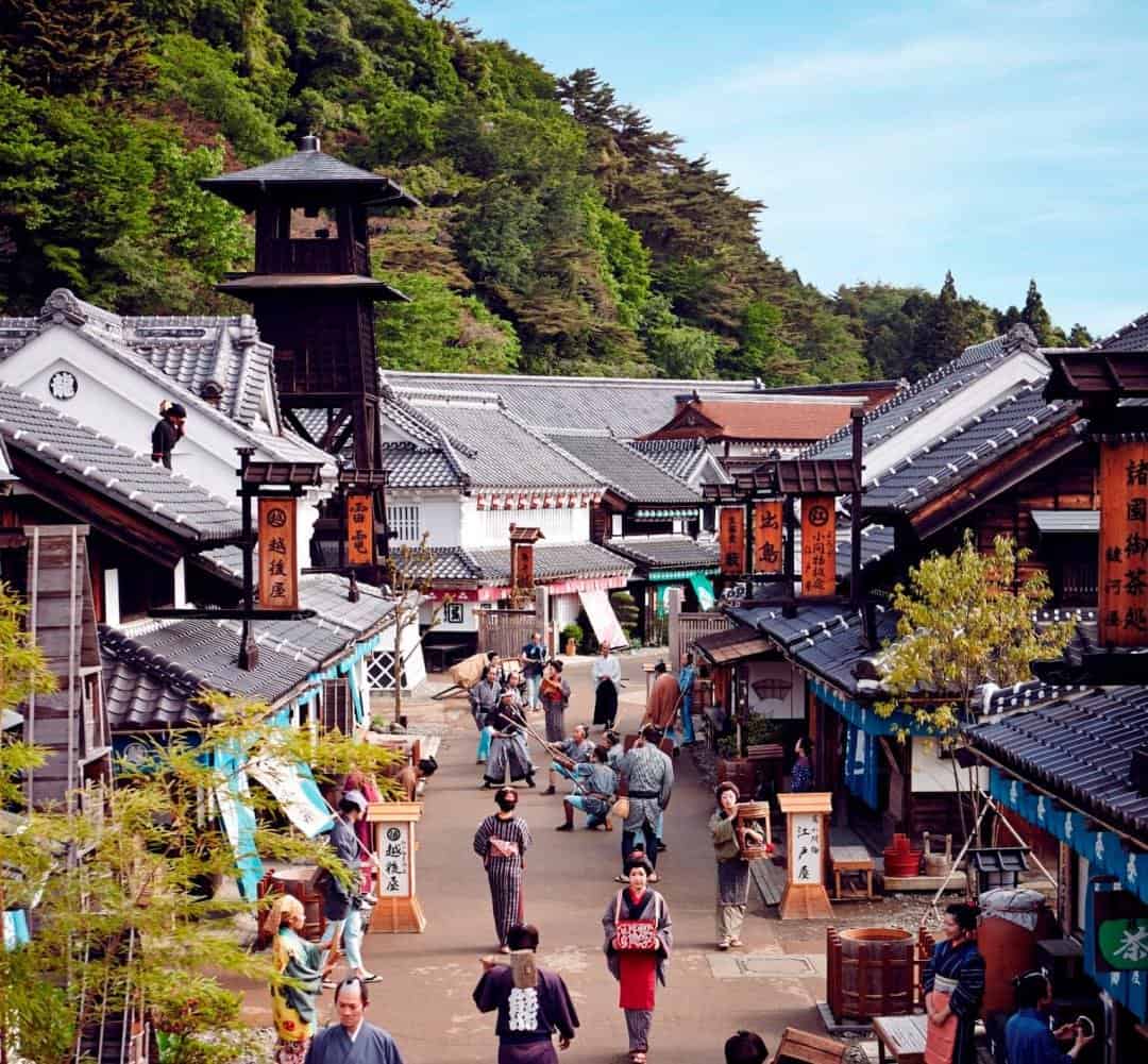 Top 7 Japan Theme Parks: Unforgettable Adventures Await